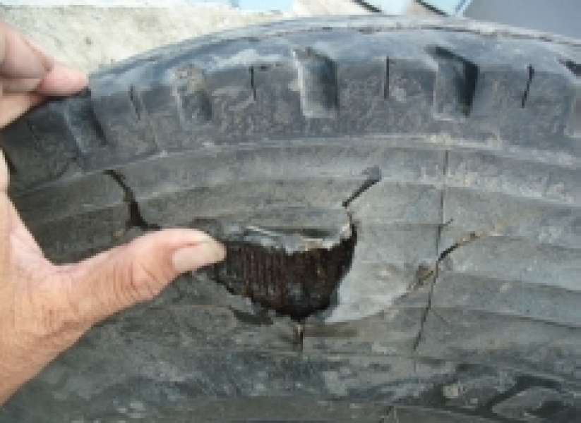 Jenis-jenis kerusakan pada ban truck dan bus